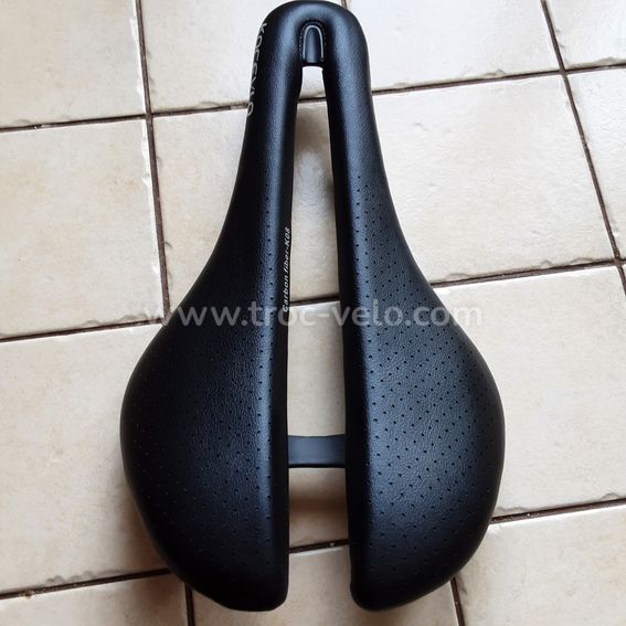 selle carbone - AUTRE - 87500 - Troc Vélo